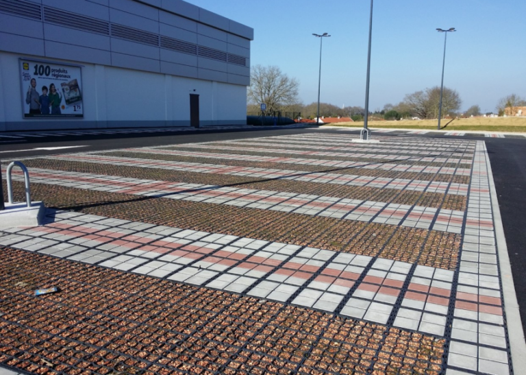 Ecoraster® North America | Permeable Paving Grid System