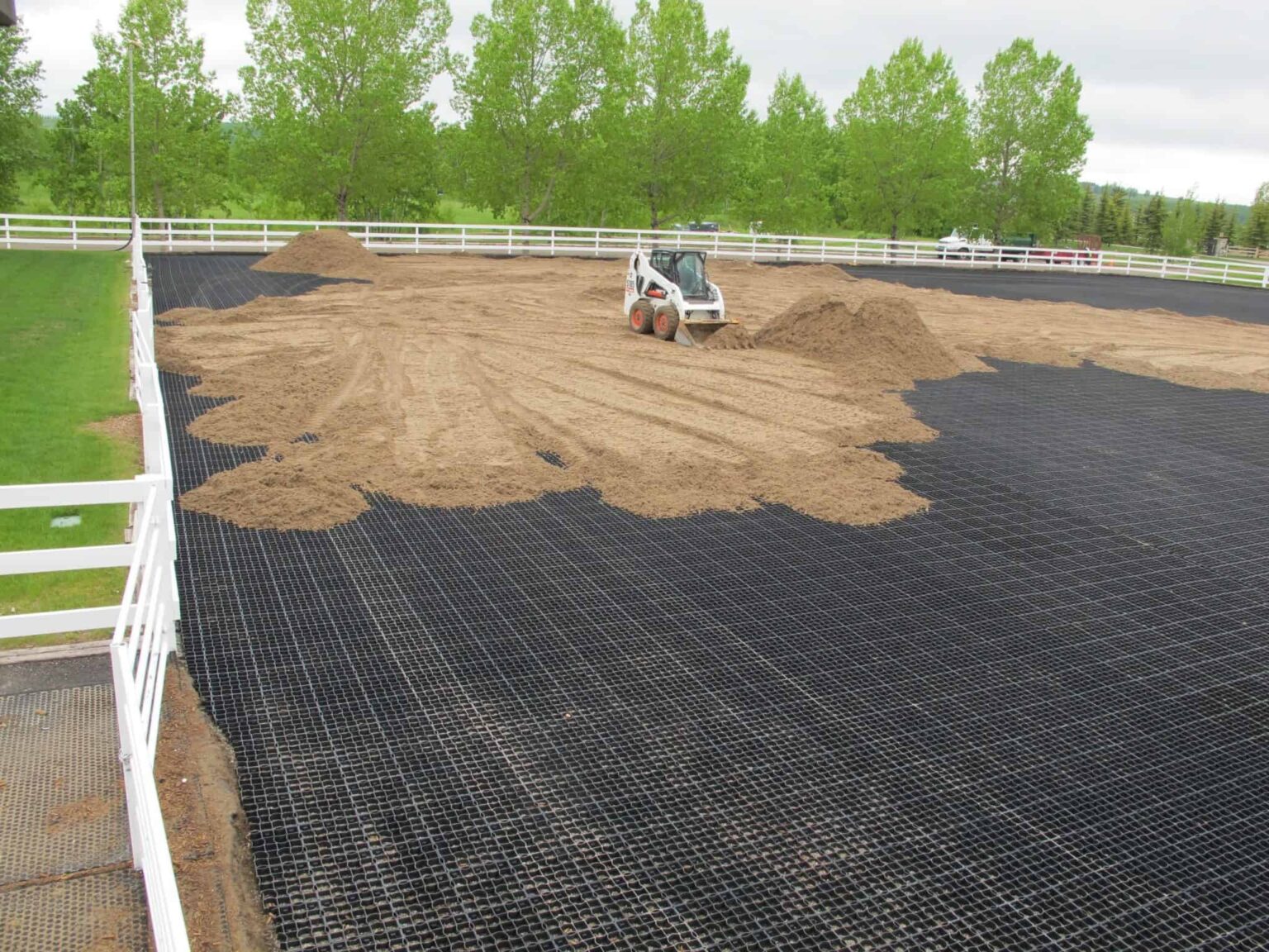 Equestrian - Ecoraster Grid